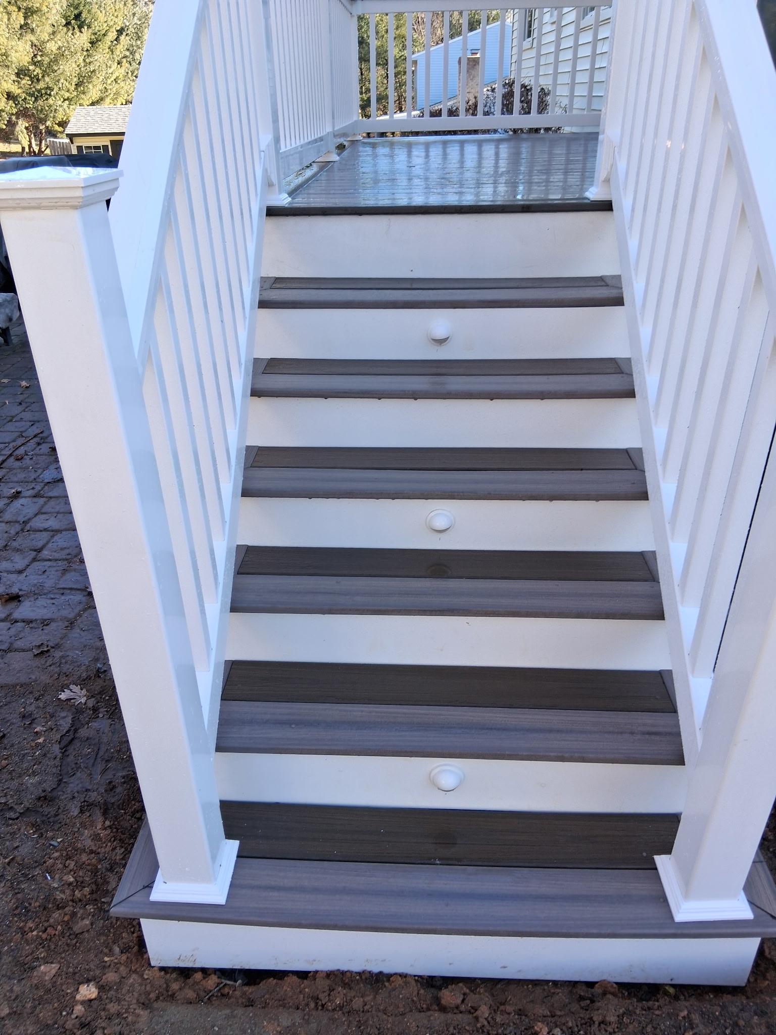 Harrisburg, PA Deck Refurbish with Two-Tone Trex Decking – Veteran Deck Builders